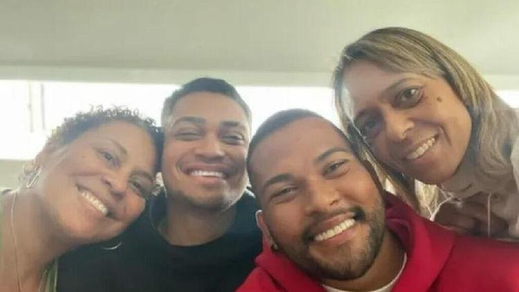 Filhas e netos de Pelé aparecem juntos em publicação - Famosos ...