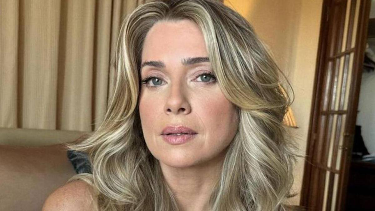 Aos 52 anos, Leticia Spiller posa nua e 'corpão' da atriz impressiona ...