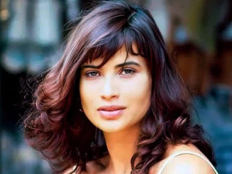 Isadora Ribeiro, a Vera de 'Mulheres de Areia', já posou nua na Playboy ...