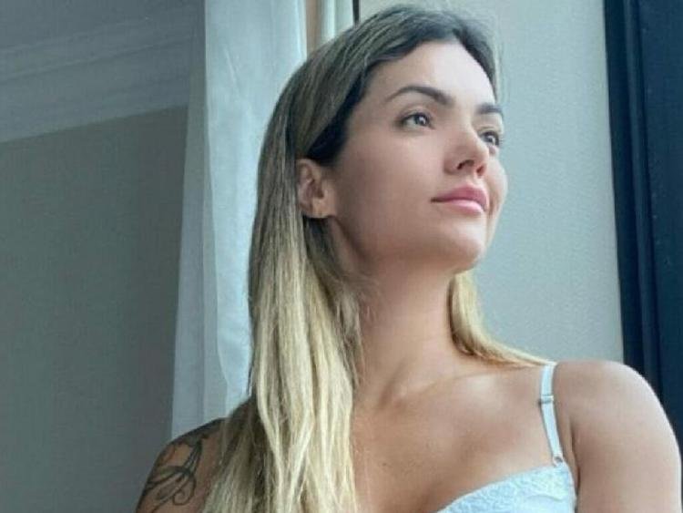 De biquini, Kelly Key exibi tatuagem em dia de praia em Angola - Famosos | Entretenimento