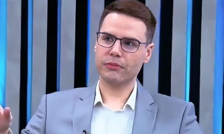 Luiz Bacci revela que água da Igreja Universal curou câncer de amigo