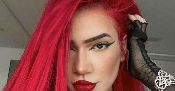 Lara Silva usa biquíni em formato de estrela e deixa corpaço em ...