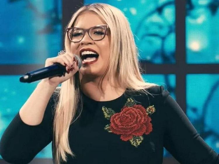 Marília Mendonça supera Anitta e conquista recorde histórico no Spotify ...