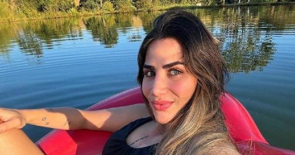Filha de Leonardo, Jéssica Costa surge de maiô na Itália e mostra ...