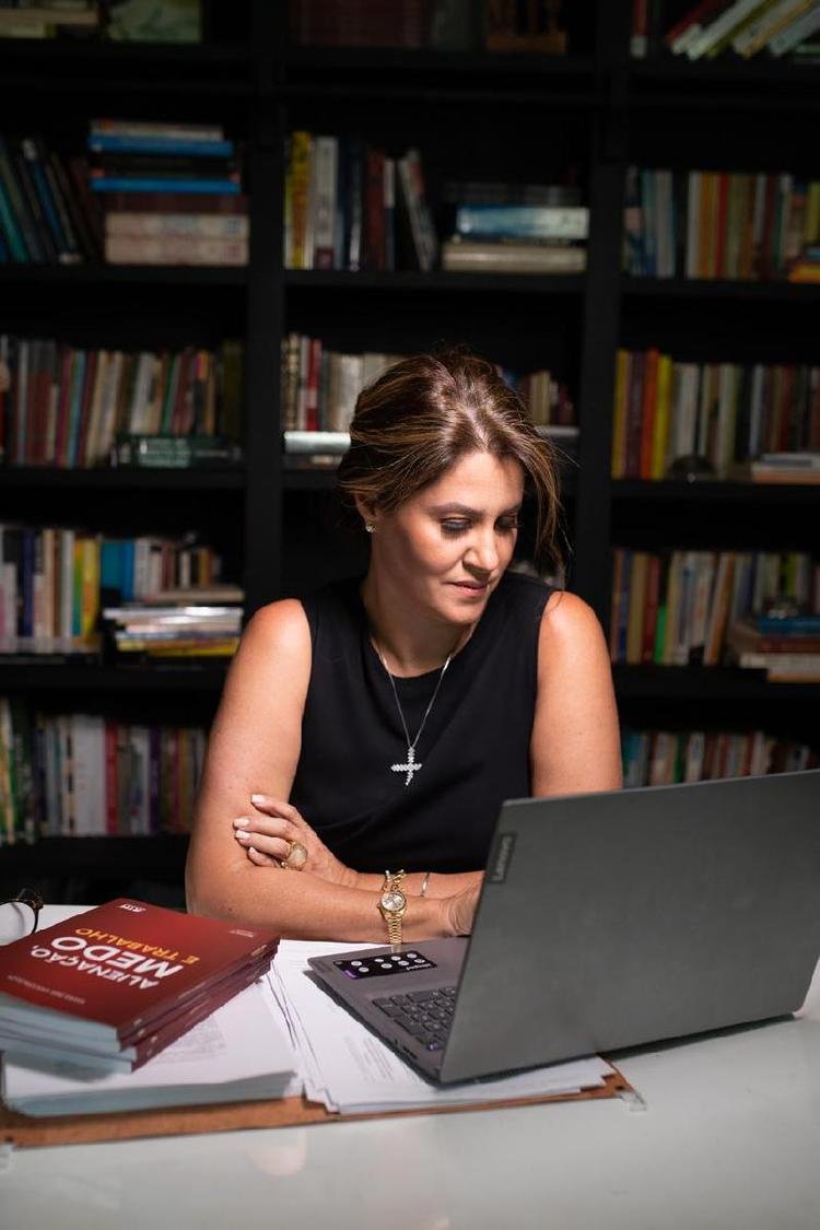 Pedir demissão é a nova trend do mercado de trabalho | Mundo ...