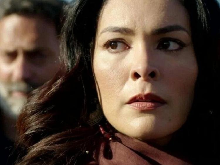 Kayla faz proposta a Saul e deixa todos chocados