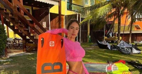 Ex BBB Jake Leal comemora aniversário surfando em Araruama - Famosos ...
