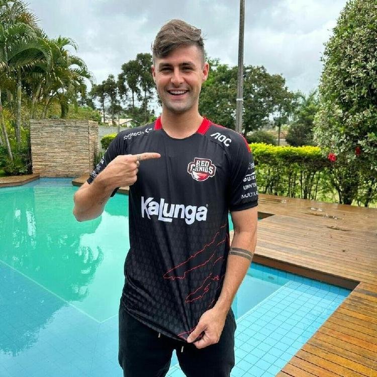 Youtuber Rezende Evil entra para o universo dos esportes eletrônicos ...