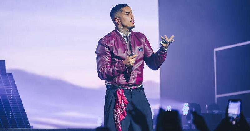 Veigh estreia a EVOM Tour com show histórico em São Paulo