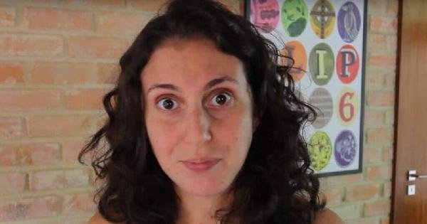 Lembra dela? Após desaparecer da web, Jout Jout dá à luz no meio da ...