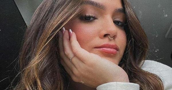 Mel Maia incorpora a Barbie e causa alvoroço com micro vestido rosa ...