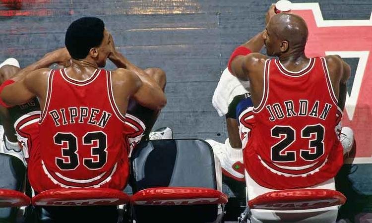 Série 'Arremesso final' traz de volta a genialidade de Jordan nas quadras