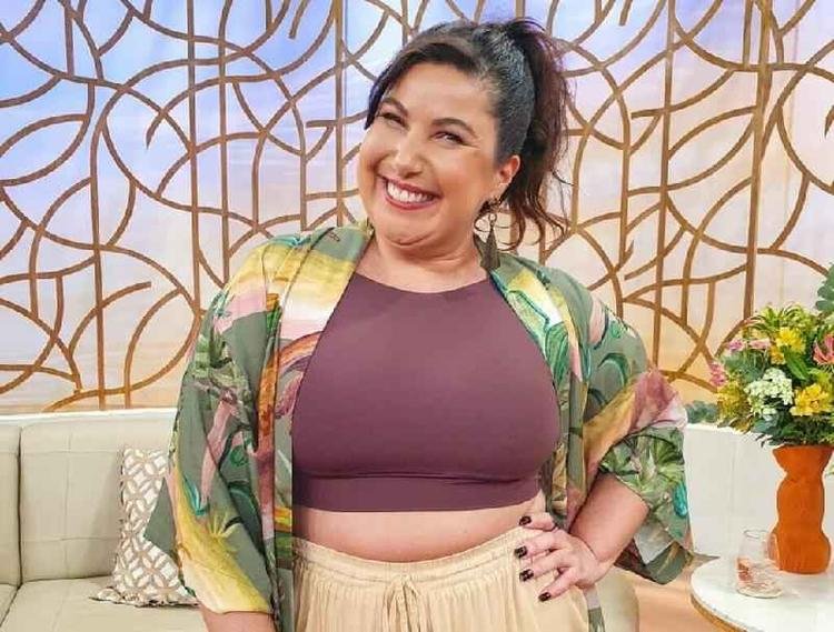 Solteira, Mariana Xavier posa de biquíni com frase sobre amor próprio ...