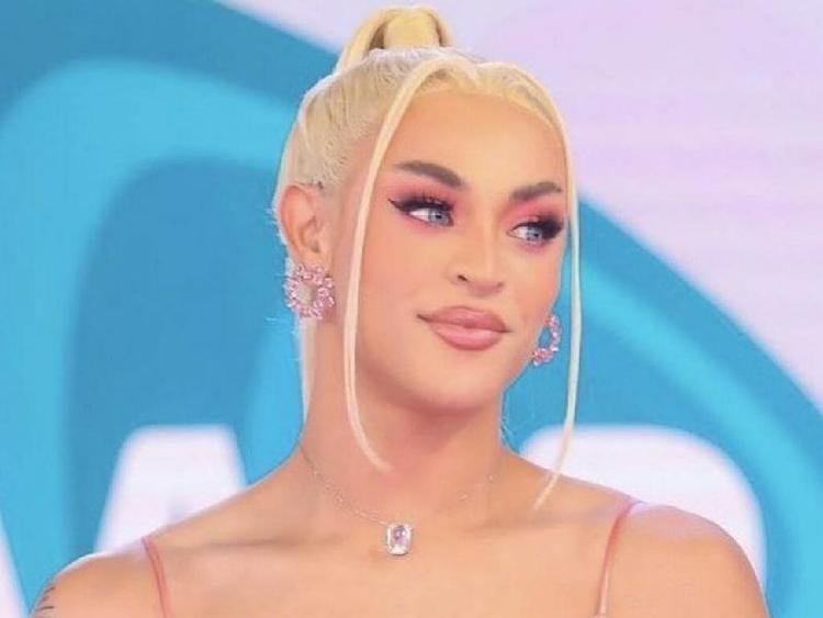Pabllo Vittar lança clipe de 'Pede Pra eu Ficar', primeiro single de ...