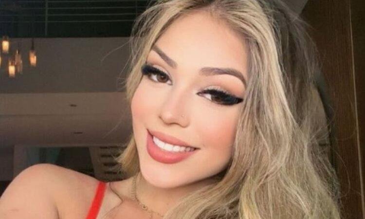 Melody exibe seu boletim escolar e surpreende internautas; veja as notas