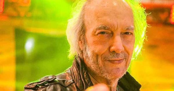 Relembre as trilhas de novelas na voz de Erasmo Carlos