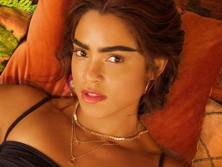Após sucesso em Travessia, Lucy Alves volta para a música e lança 'Vuco ...