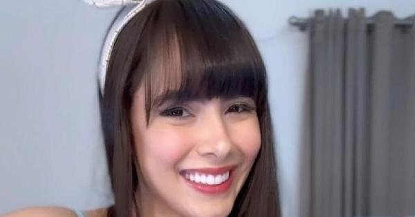 Juliana Bonde entra na piscina com seu biquíni mais fininho e esquenta ...