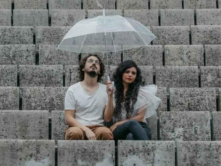 Isabella Bretz e Rodrigo Lana resignifcam essência humana em 'Cabeça ...