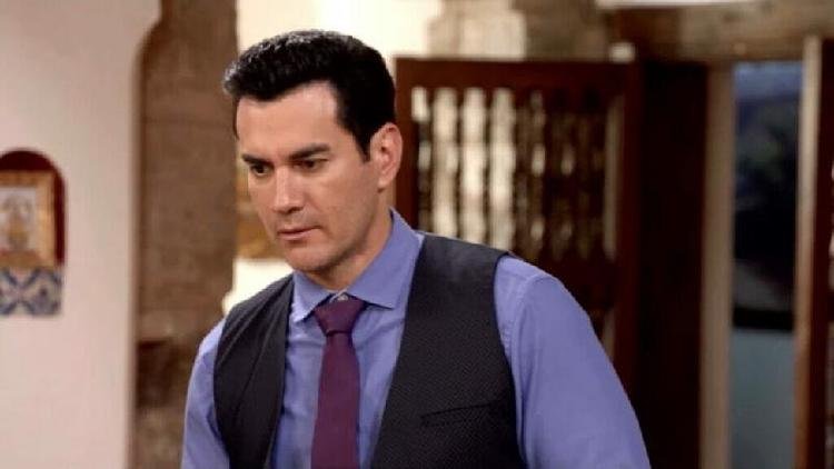 Três Vezes Ana: Ramiro descobre que Soledade é a mãe de Ana Lúcia