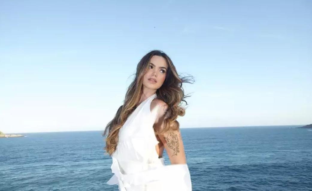 Filha de Kelly Key posa após perder 20 kg e fala sobre compulsão ...