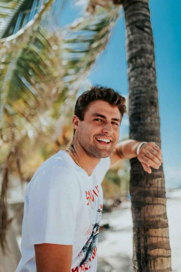 Conheça Rezende, o fenômeno da internet - Famosos | Entretenimento