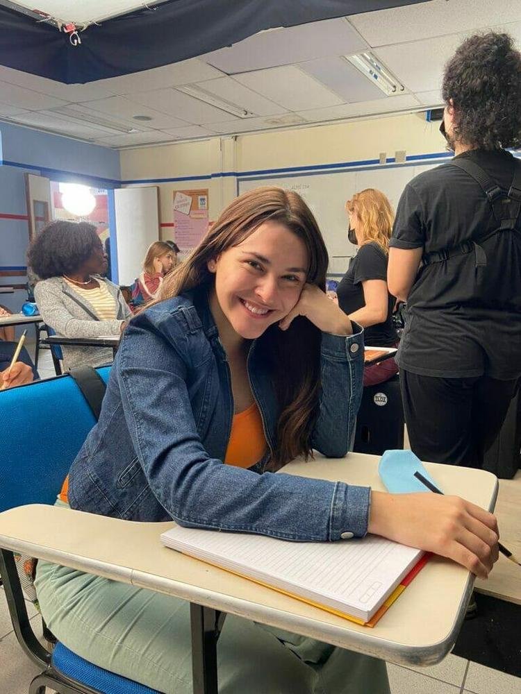 Ally Vittoria se prepara para voltar aos cinemas brasileiros - Famosos ...