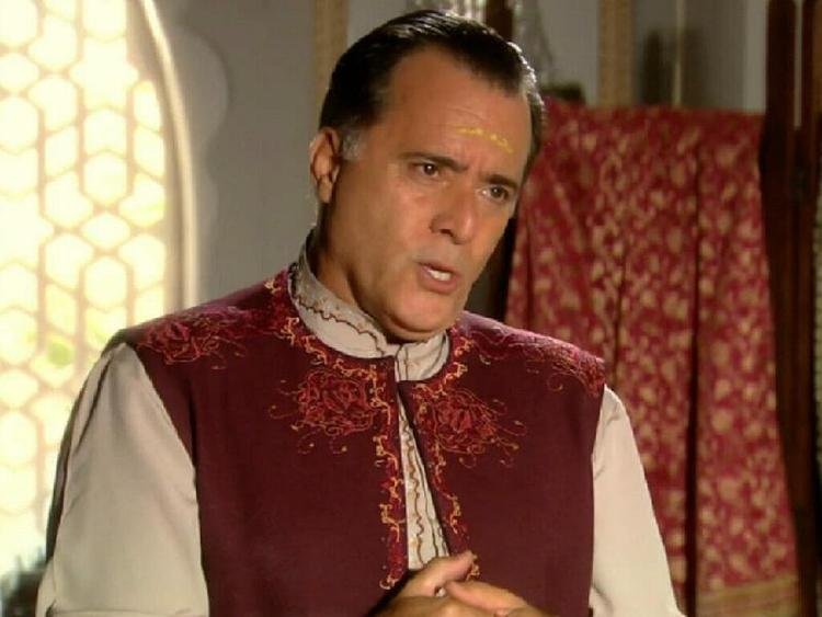 Indira se depara com traição de Opash e decide fazer greve de fome ...