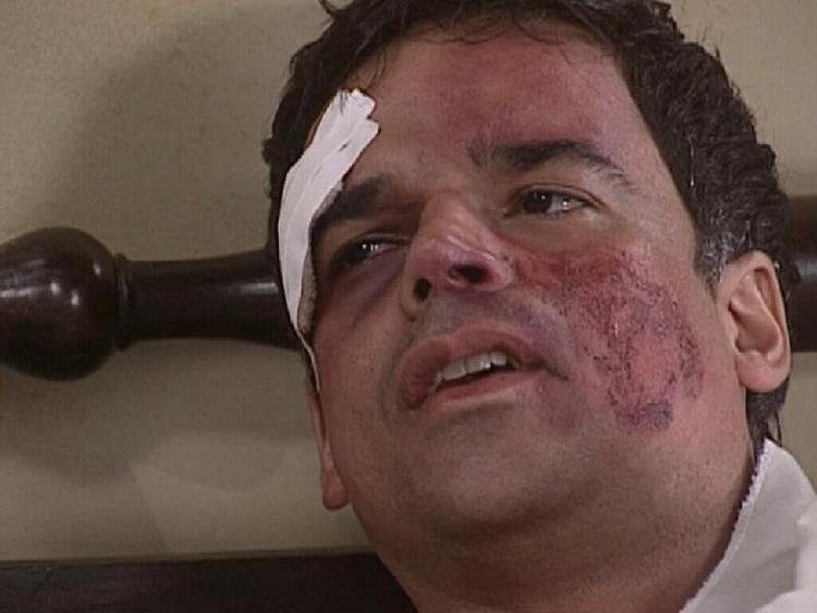 Edmundo volta do inferno e tem final redentor em O Cravo e a Rosa