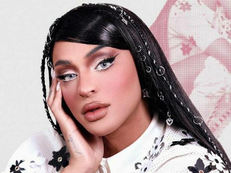 Pabllo Vittar é envolvida em perícia na Justiça após acusação de plágio ...