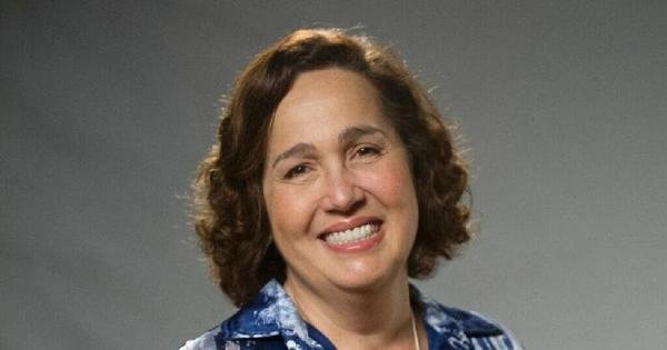 Globo reprisa episódio de Sai de Baixo em homenagem a Cláudia Jimenez