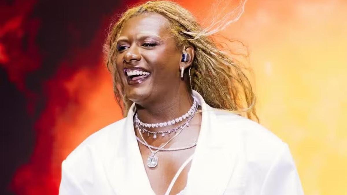 Entenda o significado de Caju, álbum de Liniker indicado ao Grammy 2025 ...