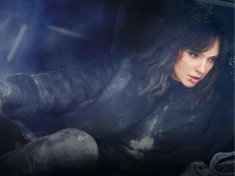 Filme da Netflix vai transformar Gal Gadot em James Bond feminina ...