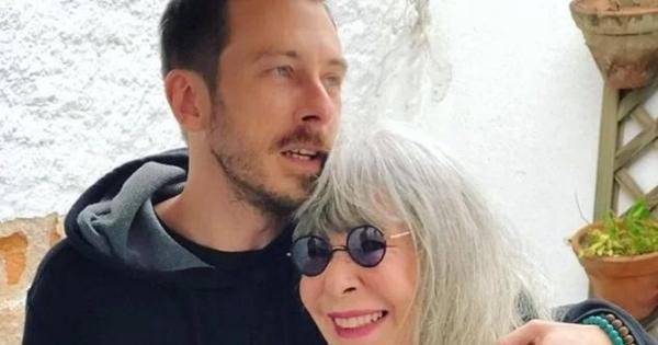 Beto Lee roda o Brasil com shows em homenagem à Rita Lee